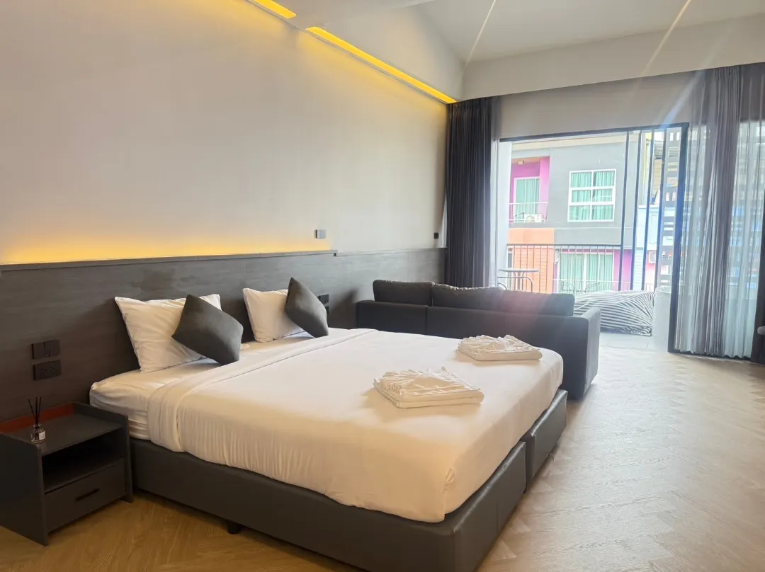 Leon's Loft House - Patong Beach
