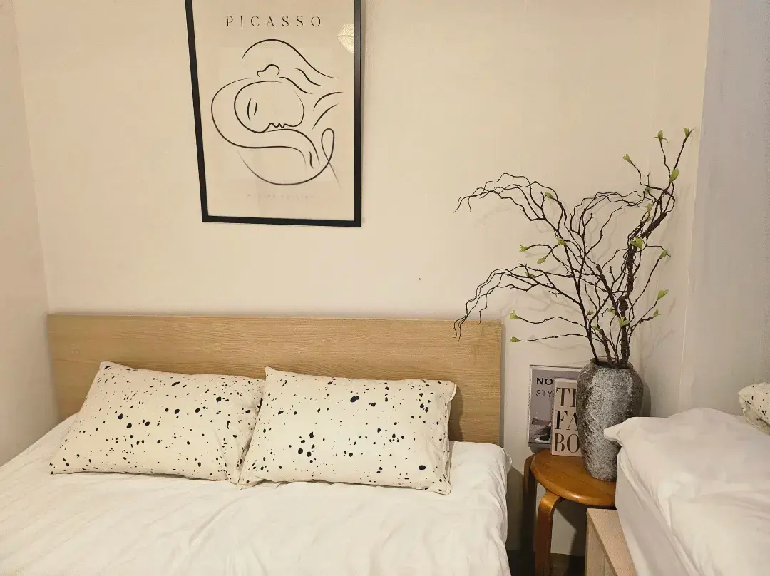 Yongsan Hyochang Park 3 Minutes, Breakfast Included, Luggage Storage Service, - Seoul