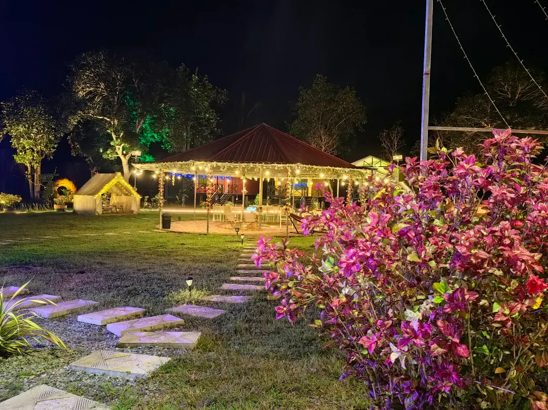 Medan Bunga Raya Resort - Semporna