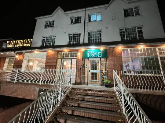 White Rose Hotel & Restaurant - Leeds - Leeds