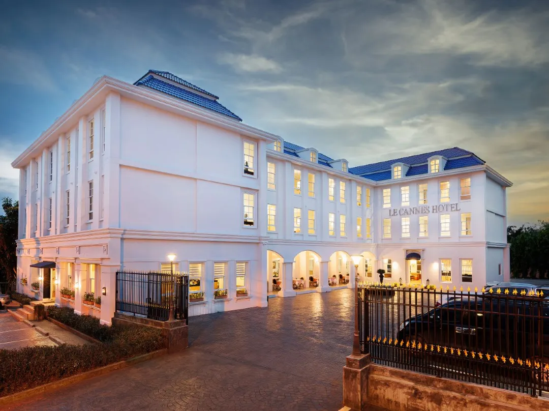 Le Cannes Hotel - Chiang Mai