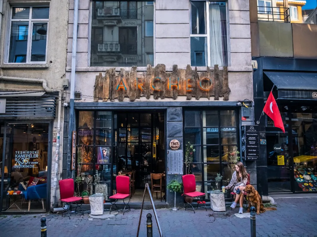 Archeo Cafe And Hostel - Cihangir