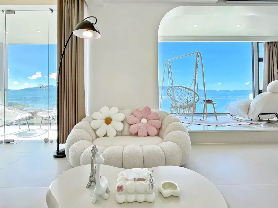 Dali Glazed Sea View Resort Hotel - Dali