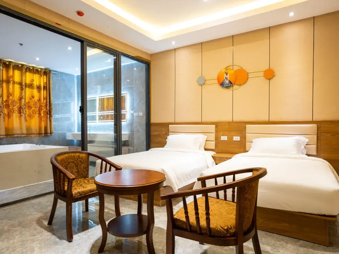 Home Me Hotel - Manila
