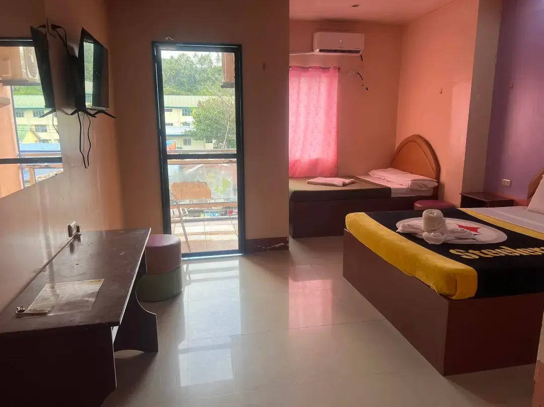 Rielena Plaza Hotel And Suites - Molave