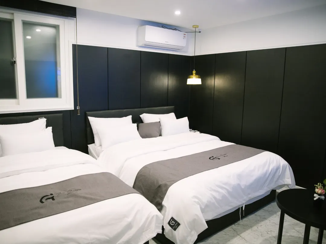 Gray Hotel - Tongyeong-si