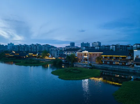 Changde Ligao 1919 Lakeside Hotel - 