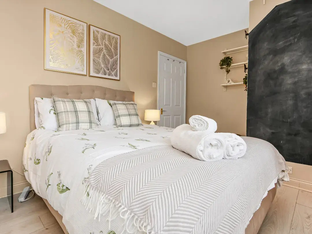 Exclusive 3 Bedroom House Near Manor House! - London