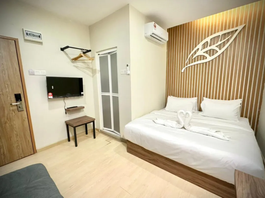 Swing & Pillows @ The Earth, Bukit Jalil - Seri Kembangan