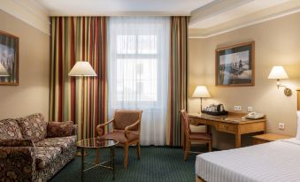 Safmar Grand Moscow (ex-Marriott Grand), Moscow - 2025 Updated Prices ...