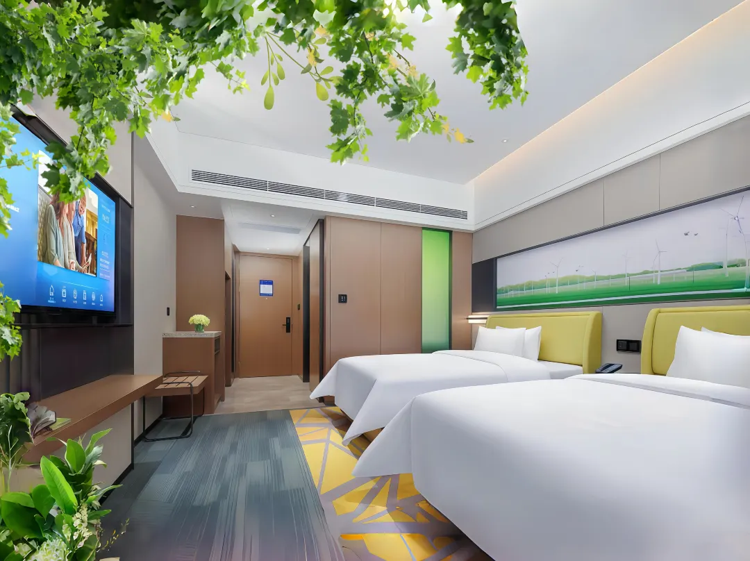 Champs Forest Oasis Hotel - Luzhou