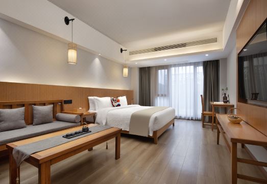 Leying Yingsu Homestay (Changsha Railway Station Ying Bing Metro ...