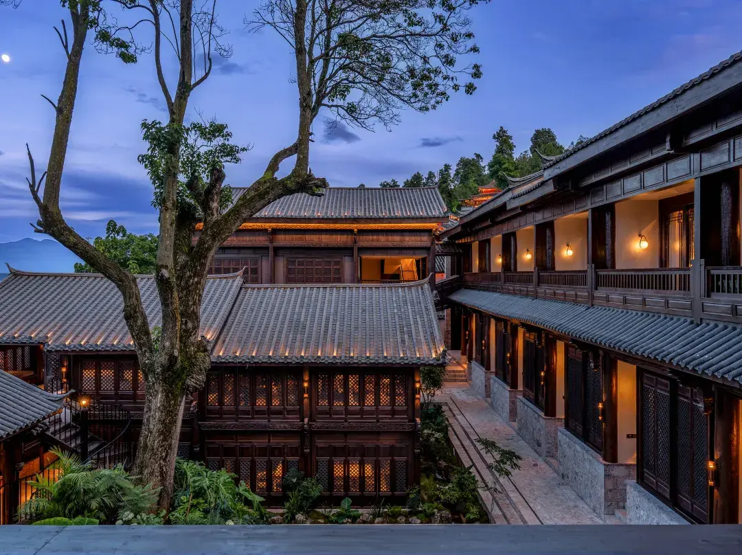 Grandjoli Damei Huasu · Yunbanshan View Resort - Lijiang