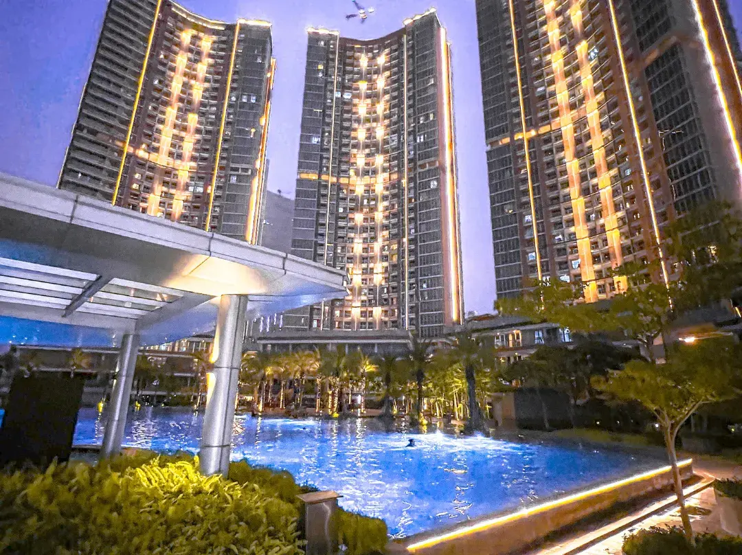 Gold Coast Pik By Hostjess - Jakarta