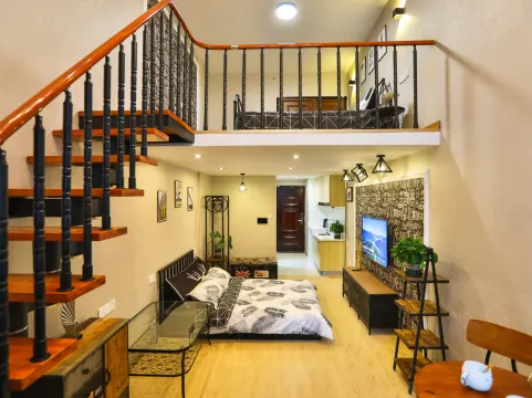 Yunshang Qingfeng Loft Boutique Homestay - Shenyang