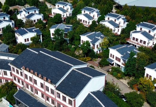 Zhengzhou Zhongmu Yanming Lake Lingyun Hotel(郑州中牟雁鸣湖凌云酒店), Zhongmu ...