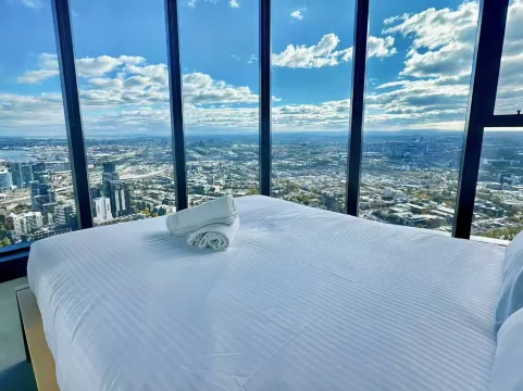 High Rise Top View 2bed2bath - Melbourne