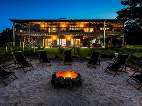 Tranquilo Beach House - Coffs Harbour