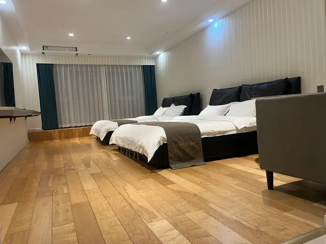 Jingjia Micro-super-lian Hotel - Weihai