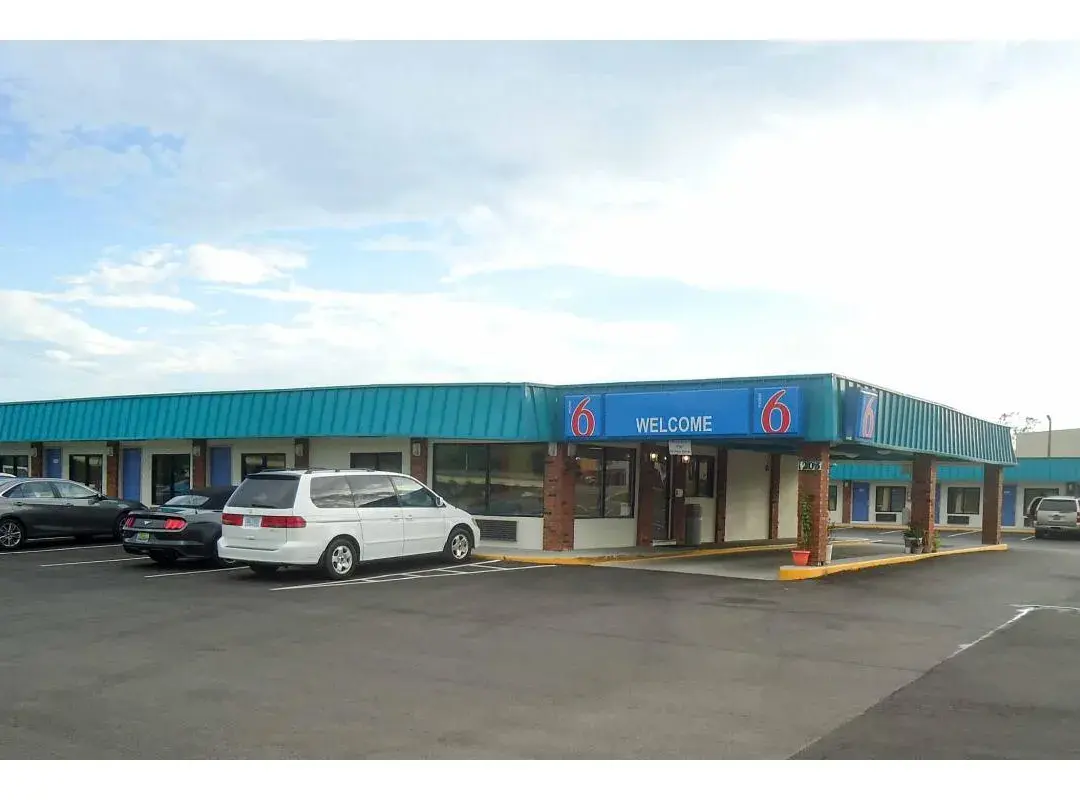 Motel 6 Columbus, Ms - Mississippi