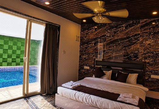 Code Red Club And Resort (Morjim) Updated 2025 Prices & Reviews | Trip.com