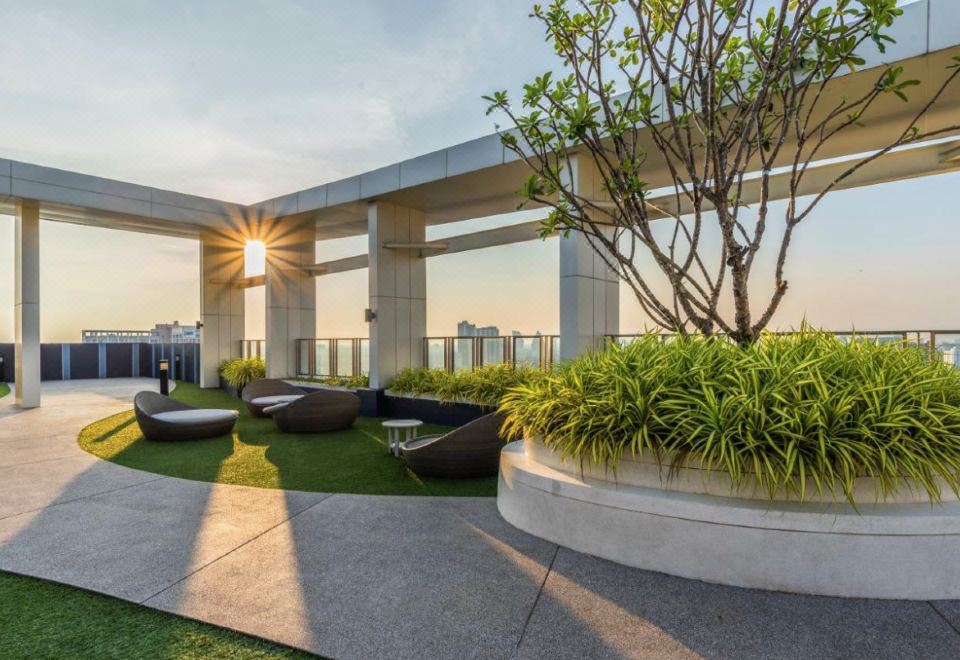 The Prestige Sky by Favstay, Bangkok - 2025 Updated Prices, Deals ...