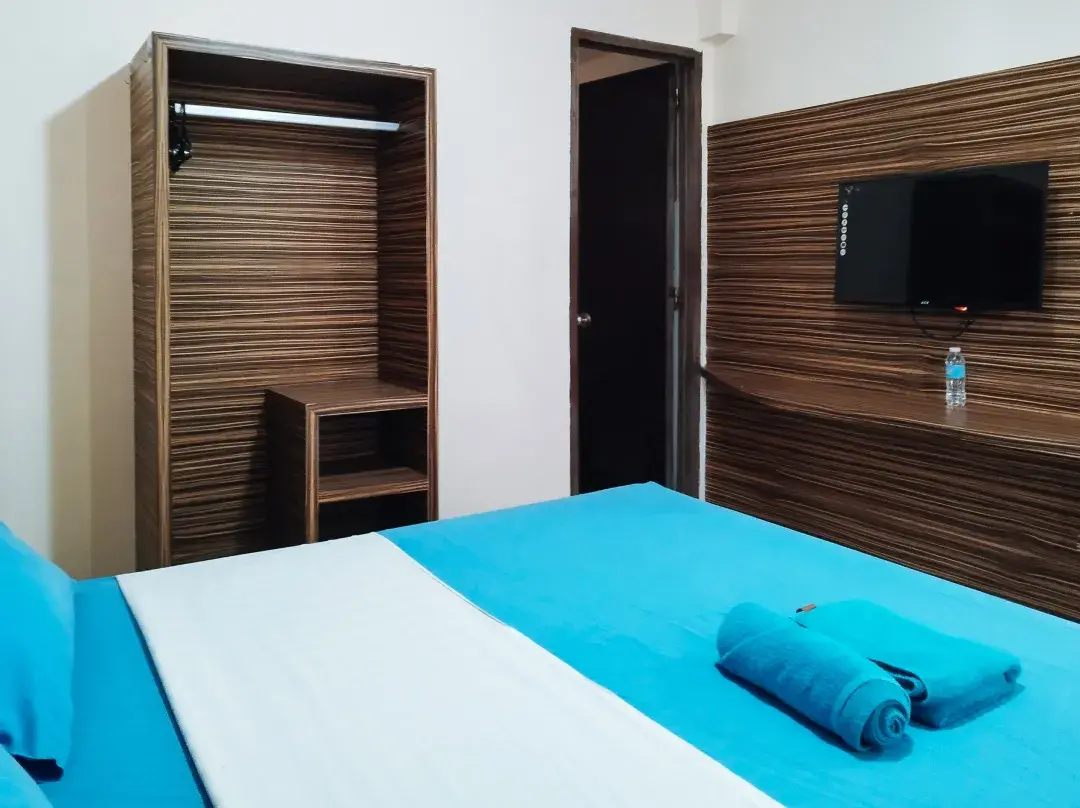 Reddoorz @ Sir G Hotel D'mall Boracay - Malay