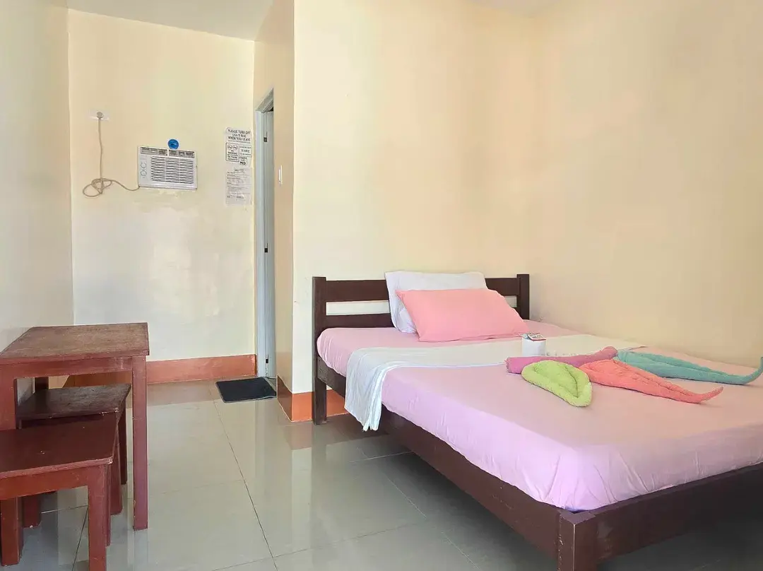 Oyo 1121 Junlyn Apartelle - Panglao
