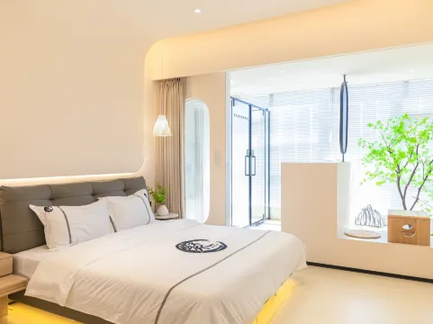 Get Rich Hotel - Kaohsiung City