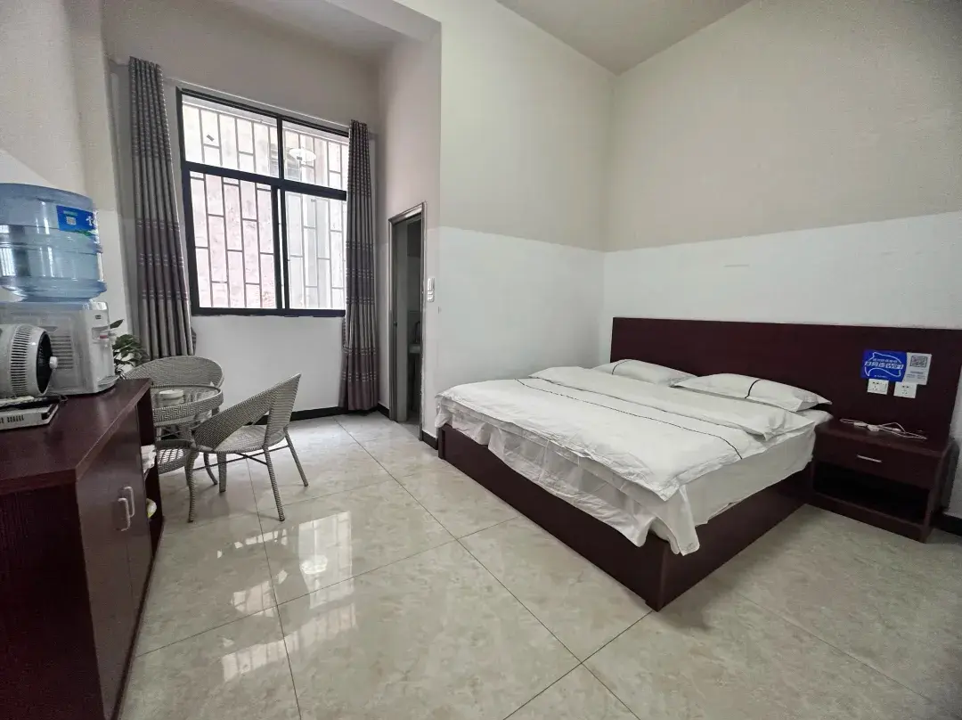 Kunming Yinsheng Hotel - Kunming