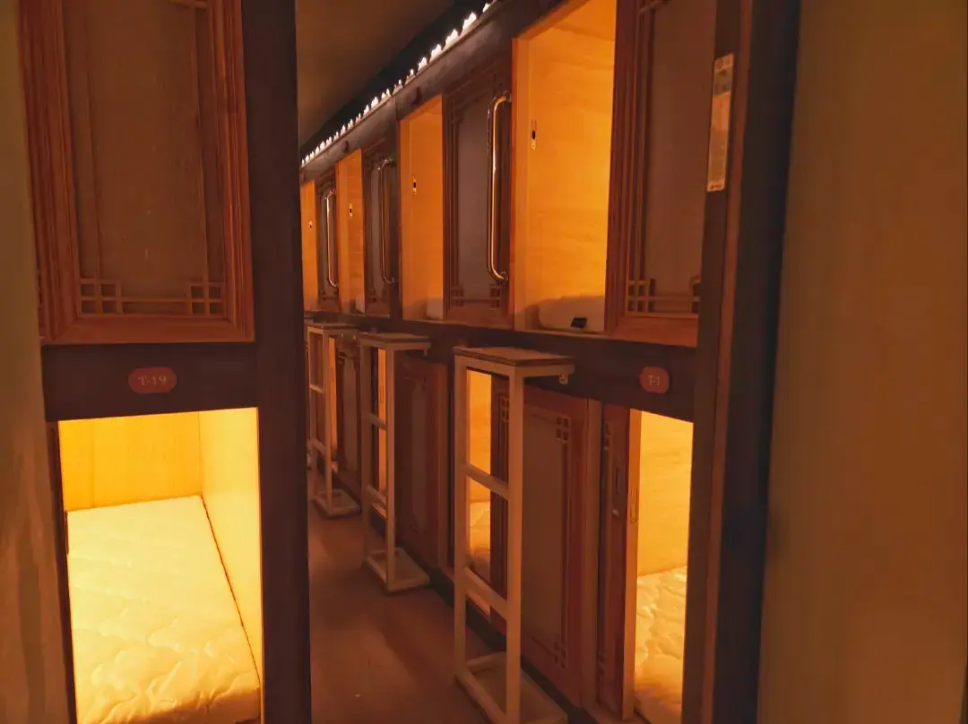 82 Capsule Hotel - 서울특별시
