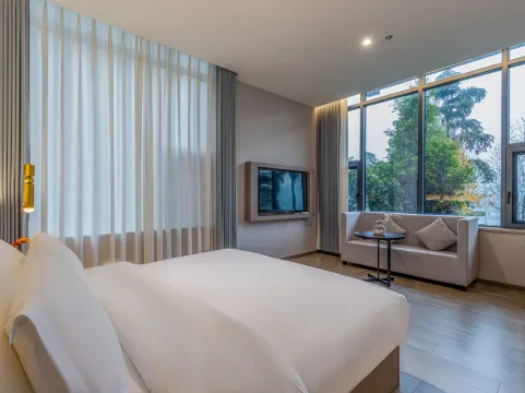 Qinglan Hotel - Leshan