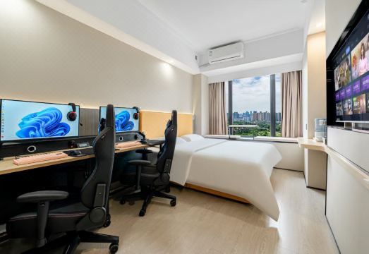 Xin Yuansu E-Sports Hotel (Dongjiao Memory)(新元素电竞酒店（东郊记忆店）) (Chengdu ...
