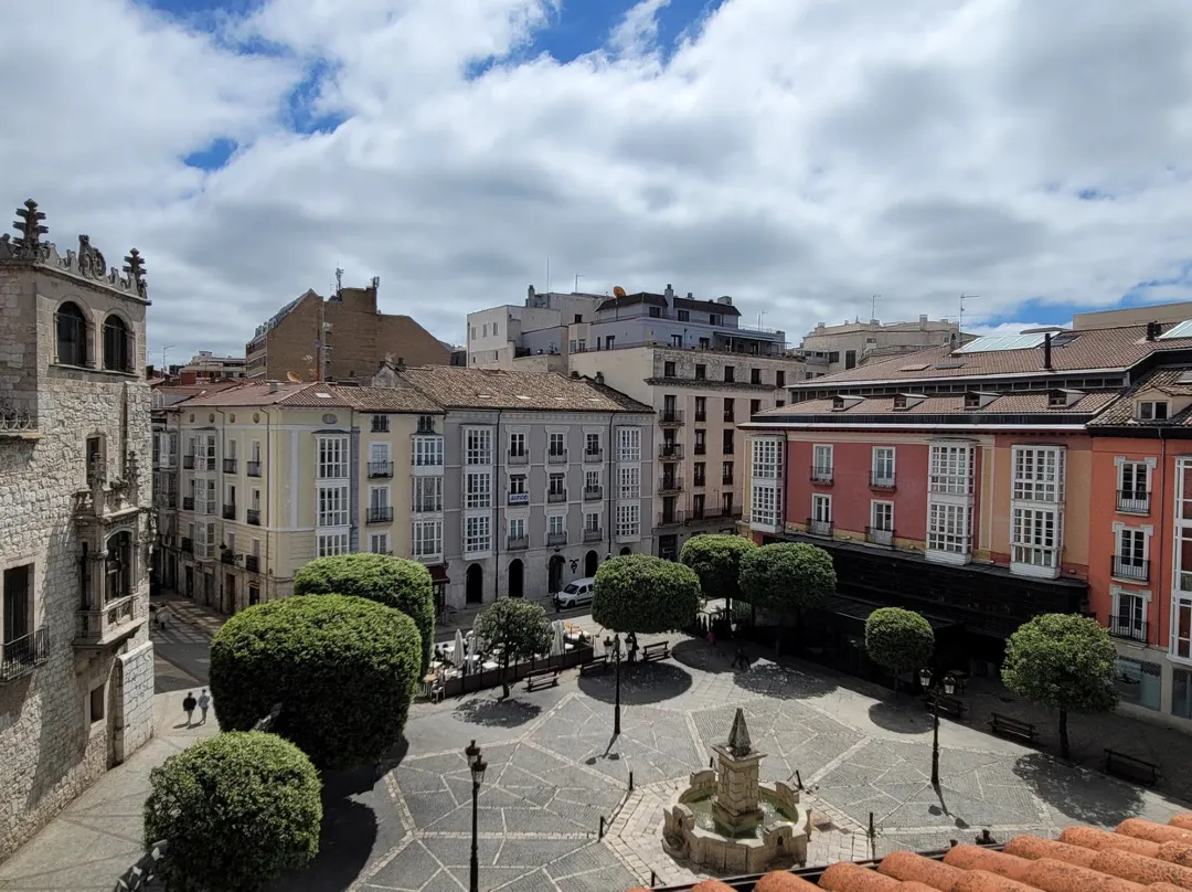 Mía Suites I - Parking & Wifi Free - Burgos