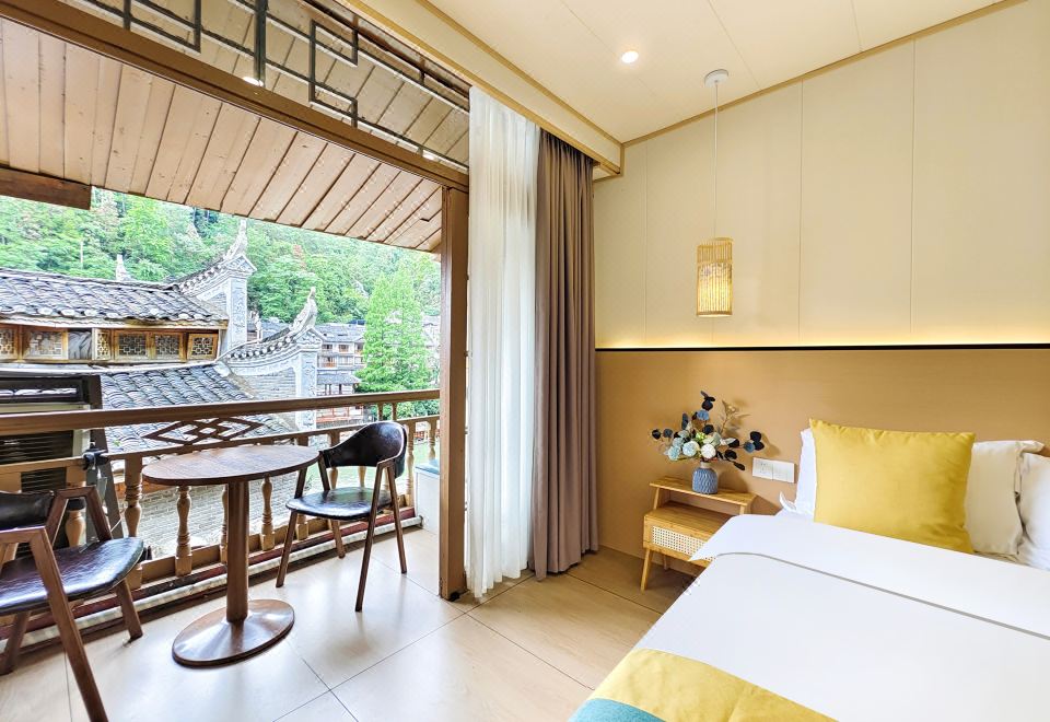 Yunju Select Homestay(云居精选江景民宿（凤凰古城店）), Fenghuang County - 2026 Prices ...