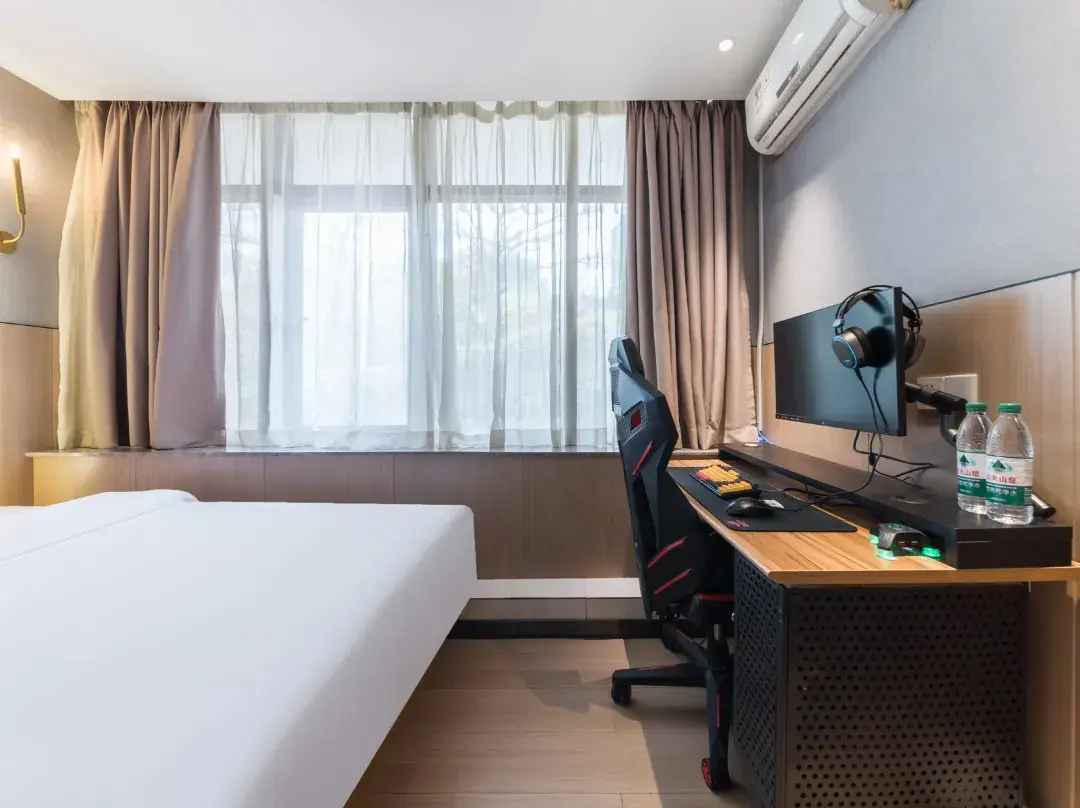 Jinnang E-sports Hotel - Tin Shui Wai