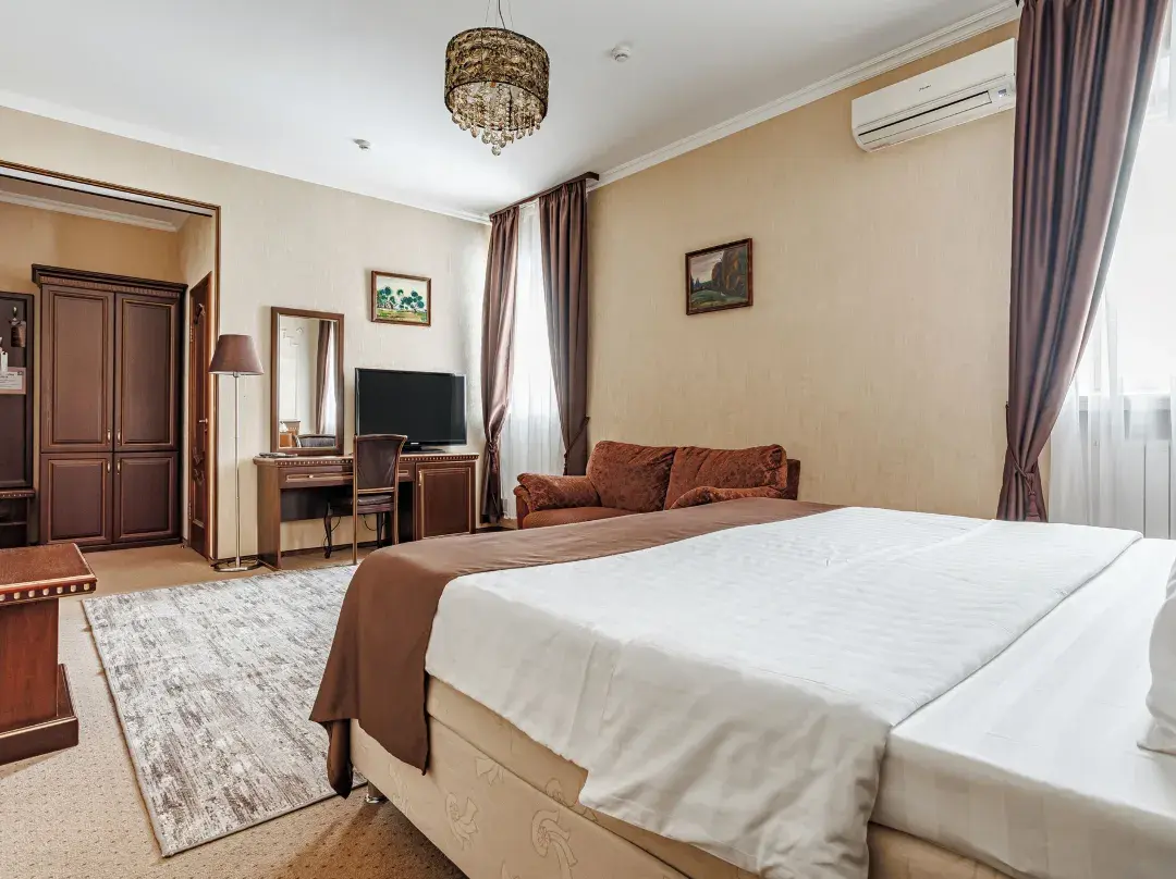 Praga Hotel - Краснодар