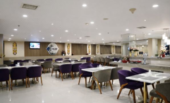 Maestro Hotel Pontianak,Akcaya- Harga & Promo Terbaru 2026 | Trip.com