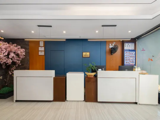 Nanning Guangwai Holiday Hotel - Nanning