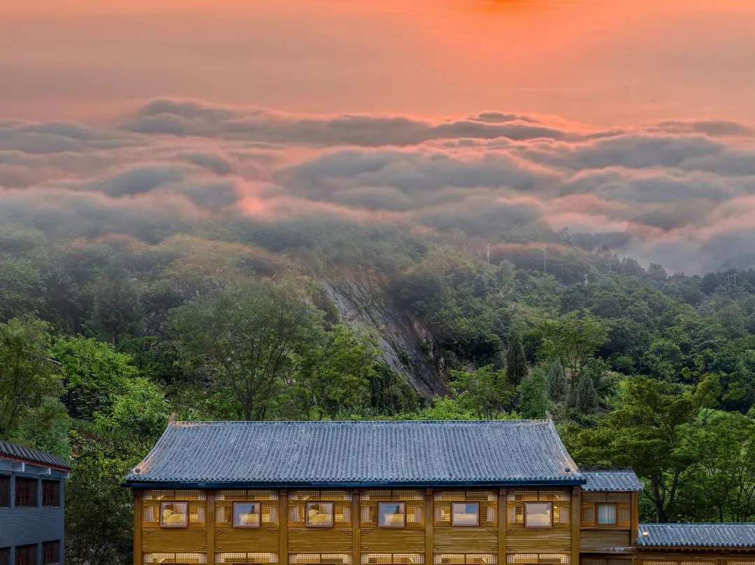 25 Wuyaling, Wudang Mountain Scenic Area, Wudang Road, Danjiangkou City, Hubei Province, China - Xiangyang