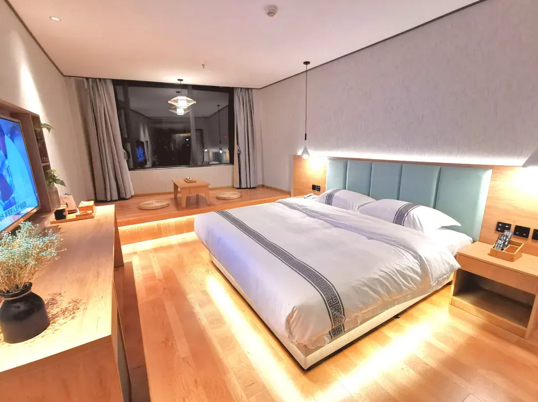 Longcheng Hotel - Luzhou