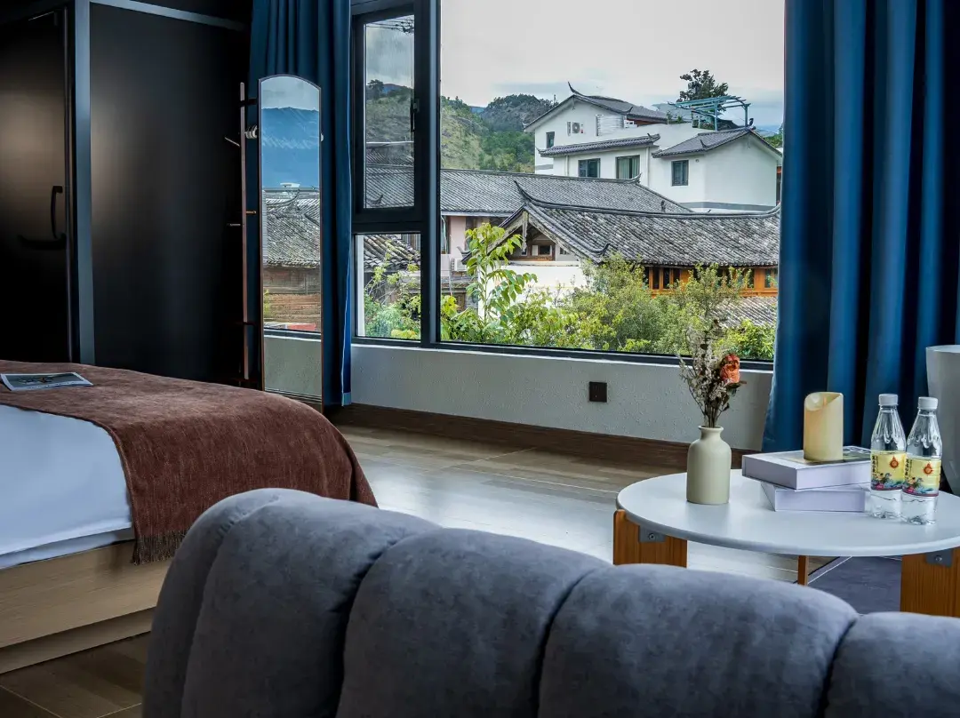 Yijian | Mountain View•snow Mountain View Yunmiao Rizhao Jinshan View Accommodation - Lijiang