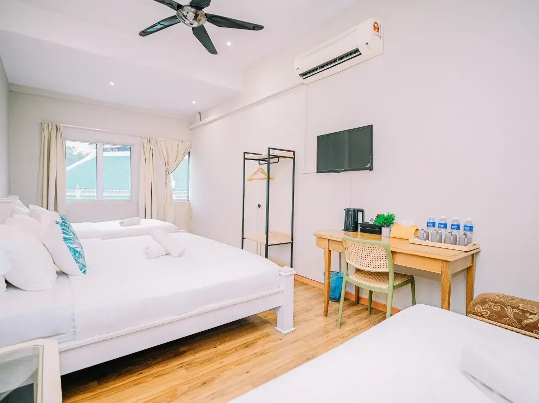 Swing & Pillows @ Jonker Street Malacca - Malacca