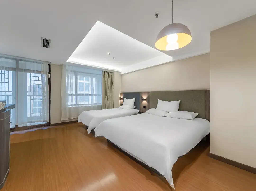 Licheng Hotel ) - Leshan