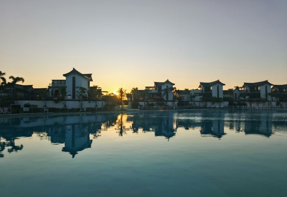 Qingyuan Langhe Swimming Lane Hot Springs Villa(清远朗和泳道温泉度假别墅), Qingyuan ...