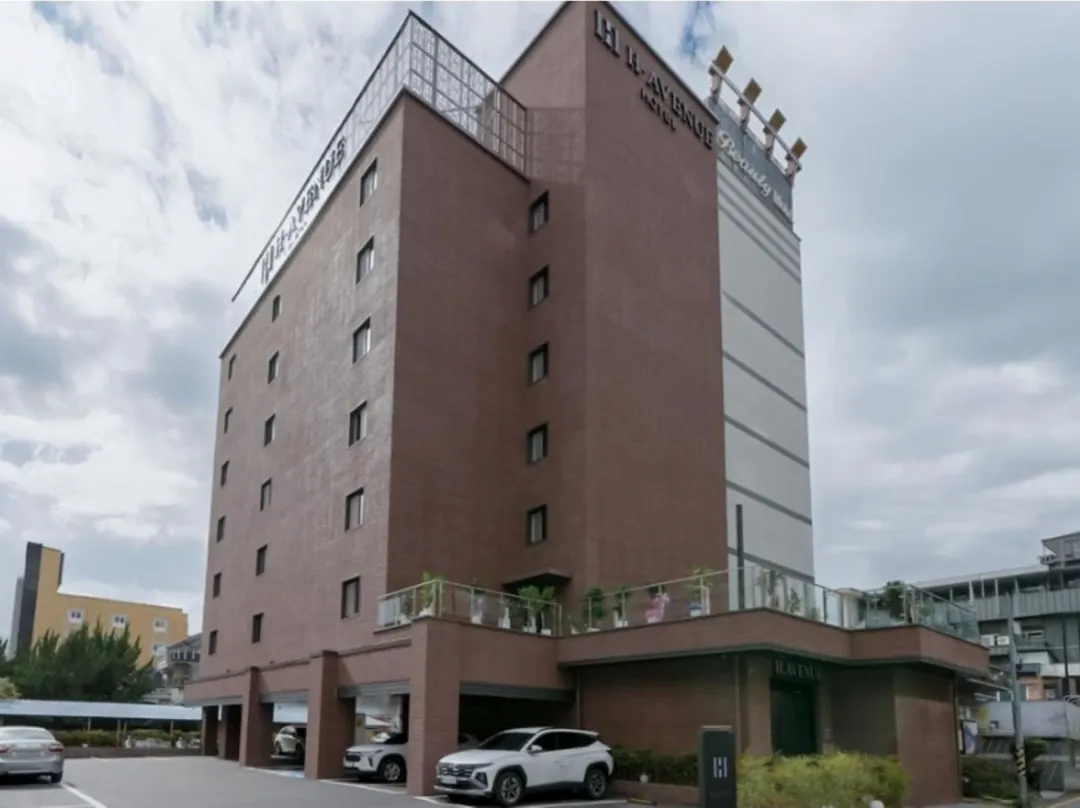 H Avenue Hotel Jeonju Terminal - Jeonju-si