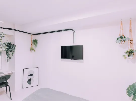 Minimalist Loft 5: Namba Compact Studio & 24/7 Gym - Osaka