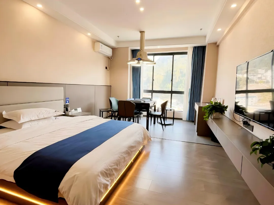 Hongyang Hotel - Tongren