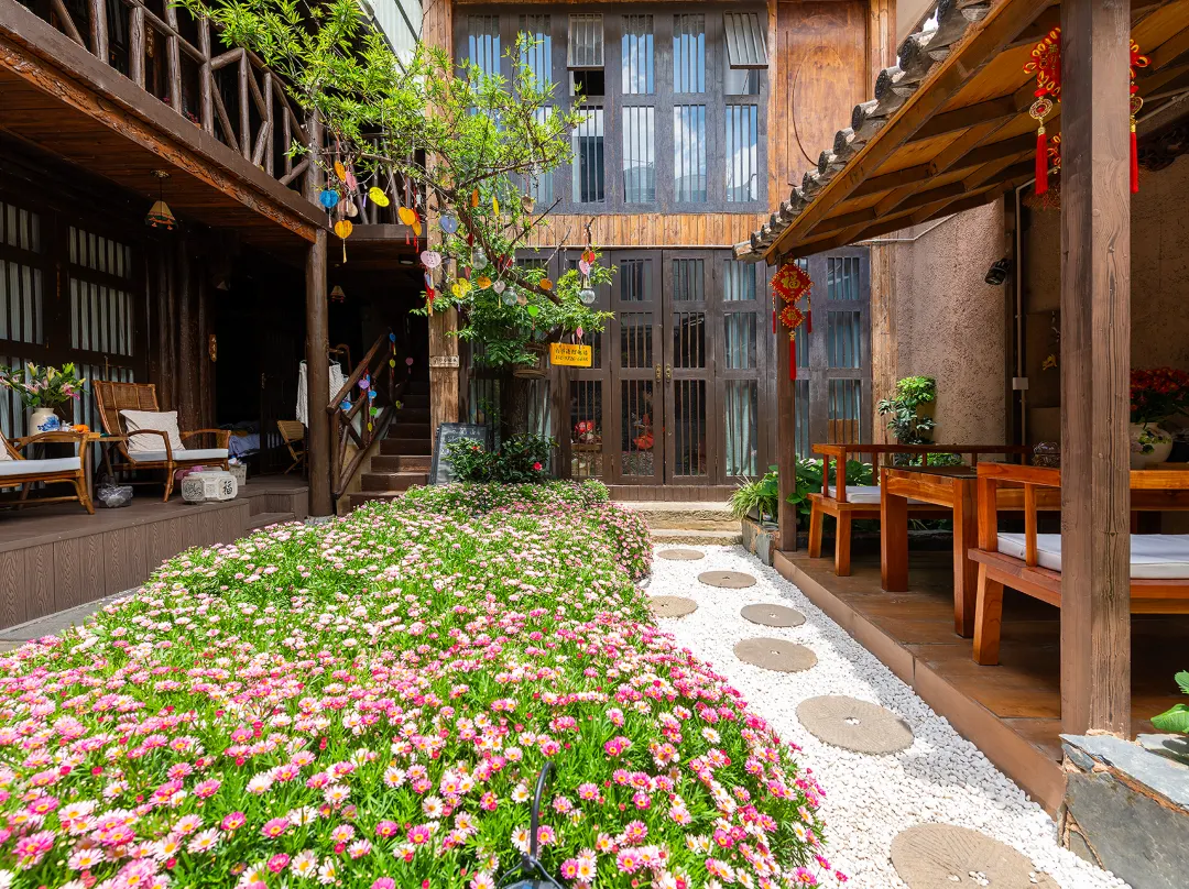Dali Ancient City No Mountain Private Garden Homestay - Dali