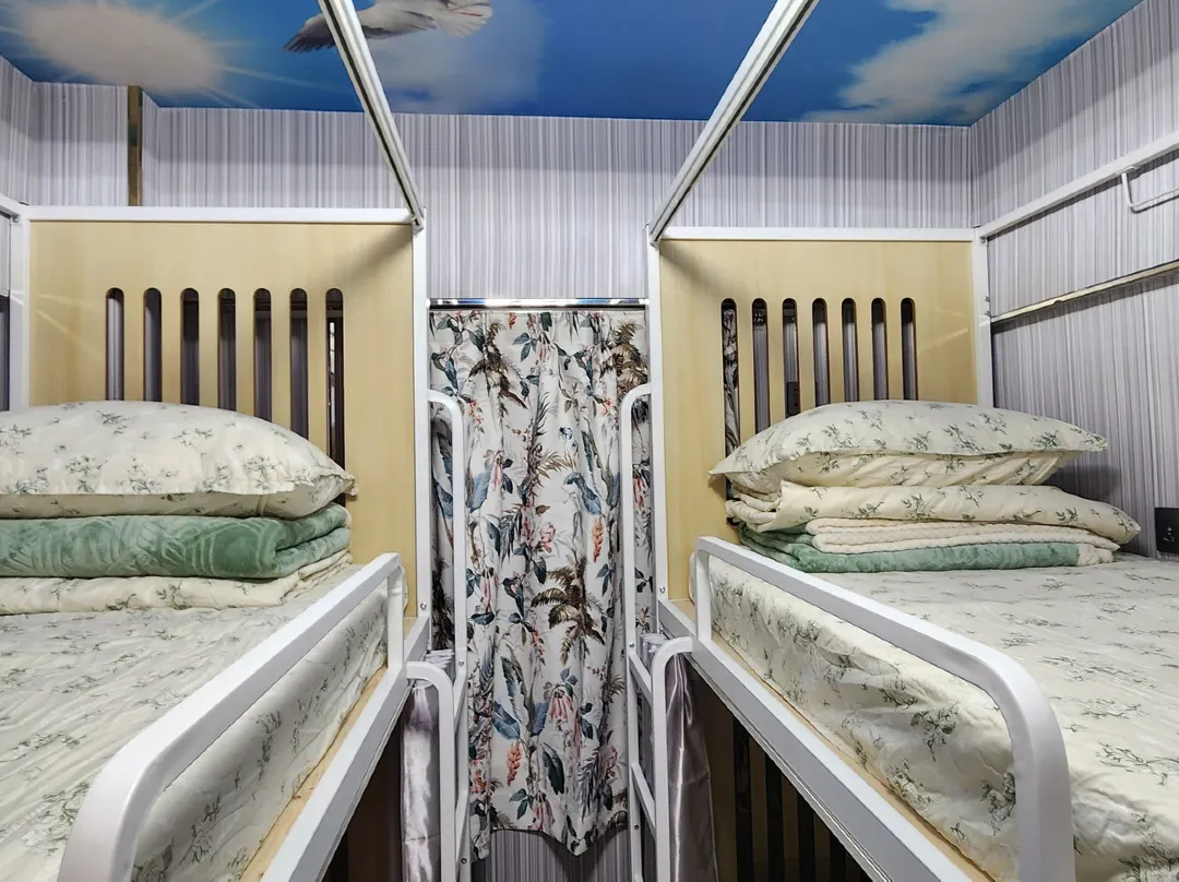 Lily Inn - Sheung Wan